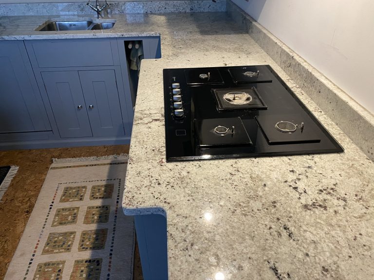 Sensa Colonial White - Ayr - Quartz Kitchen Worktops